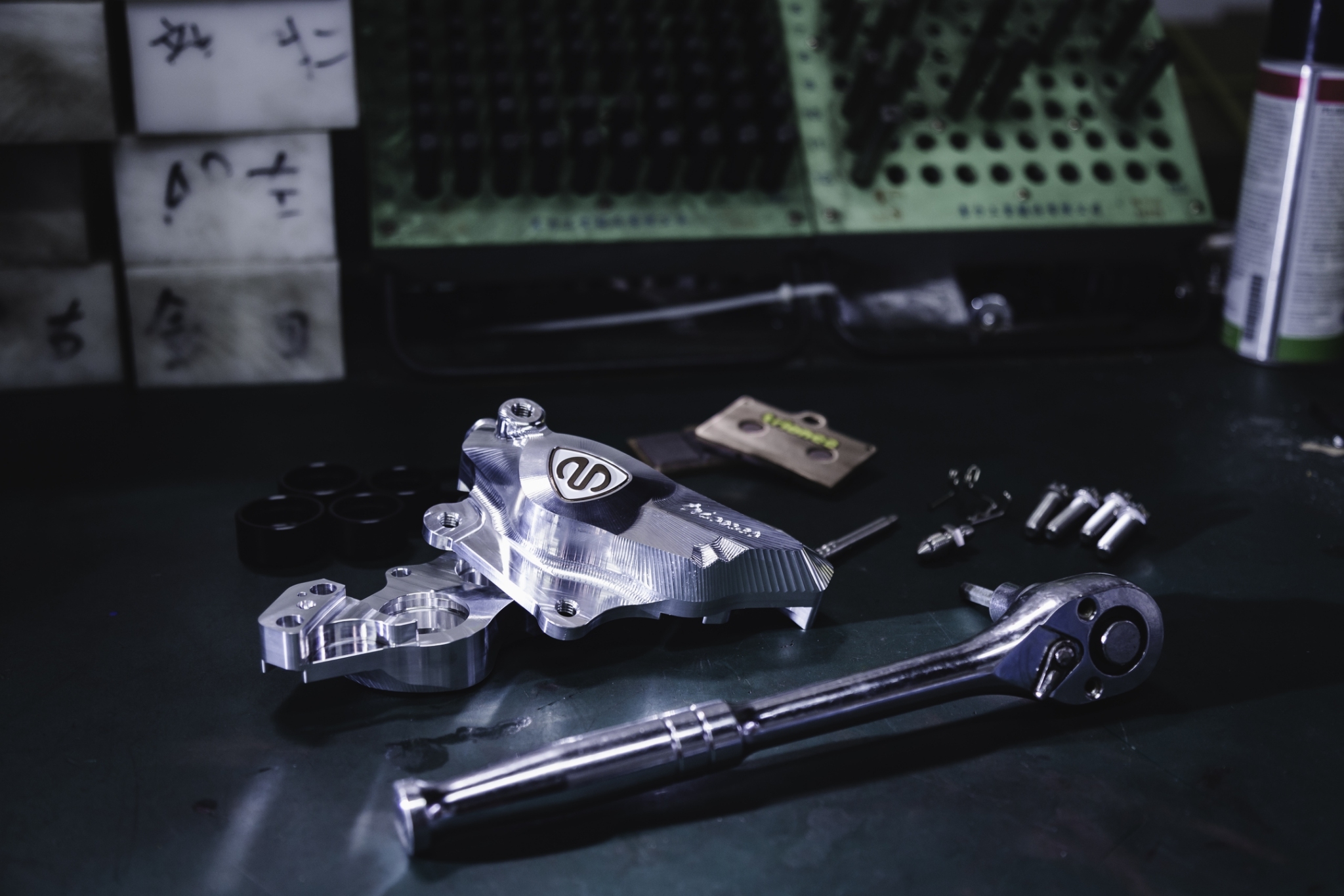 TRIONES-Brake System 川歐力士